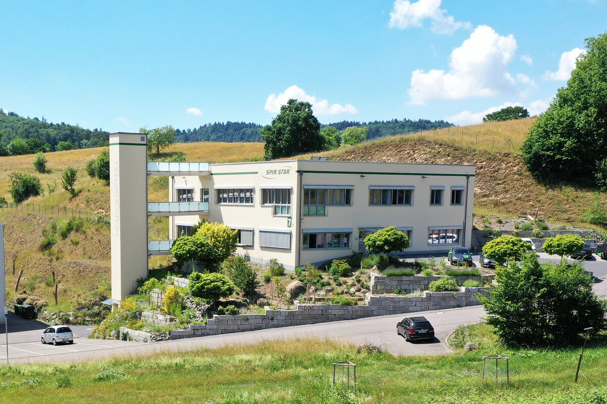 Wirtschaftsminister Al-Wazir besucht SPIR STAR AG in Rimbach ...